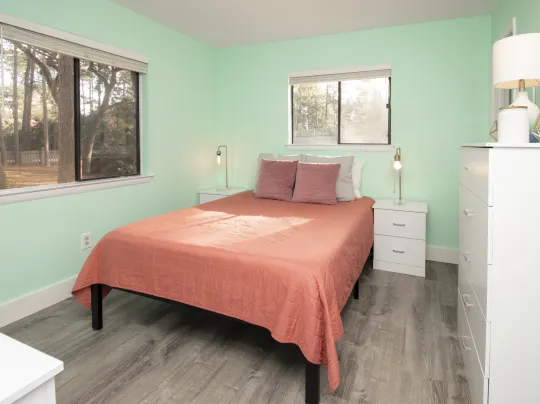 Stylish Villa With Balcony And Resort Amenities - Chic Coastal Escape - Hilton Head Island, SC