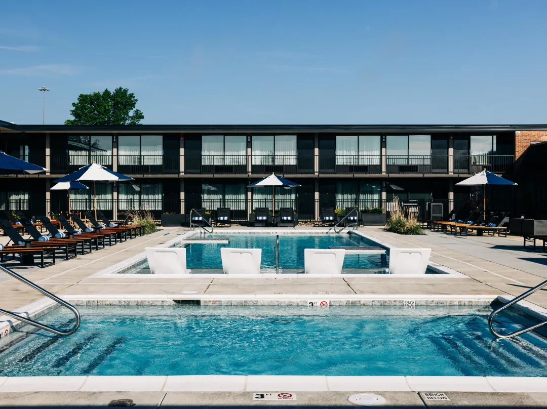 The Trail Hotel - Bardstown, KY