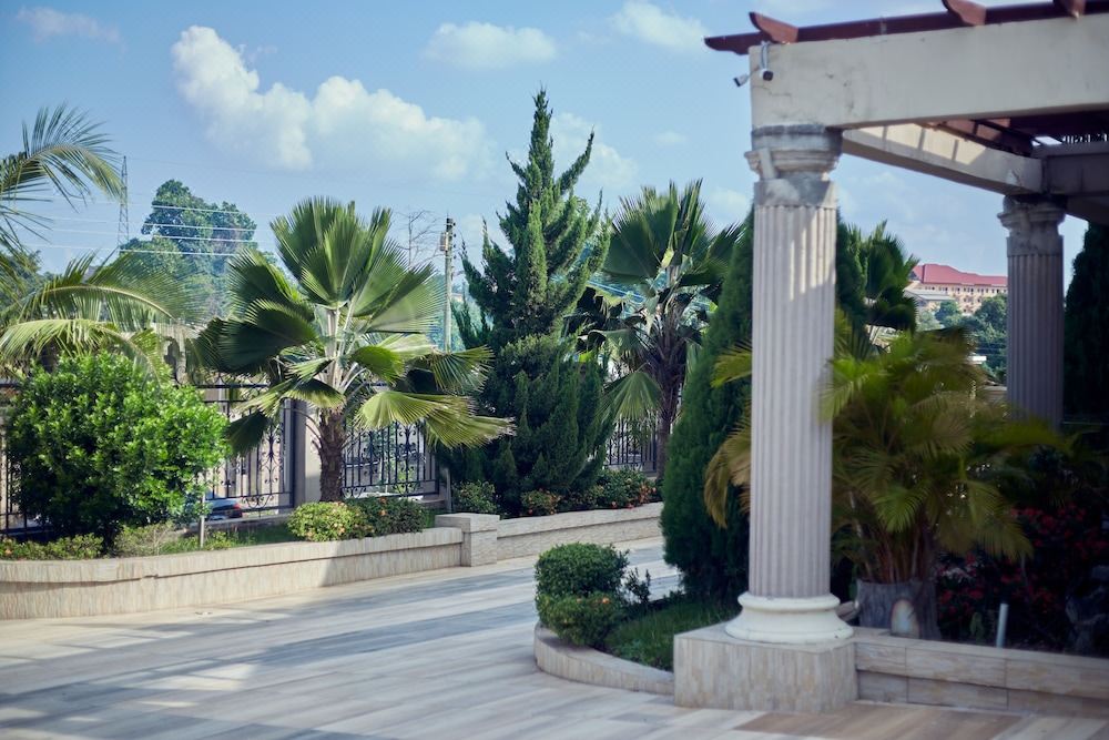 9 Roses Hotel - Kumasi