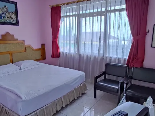 Komajaya Komaratih Hotel - 