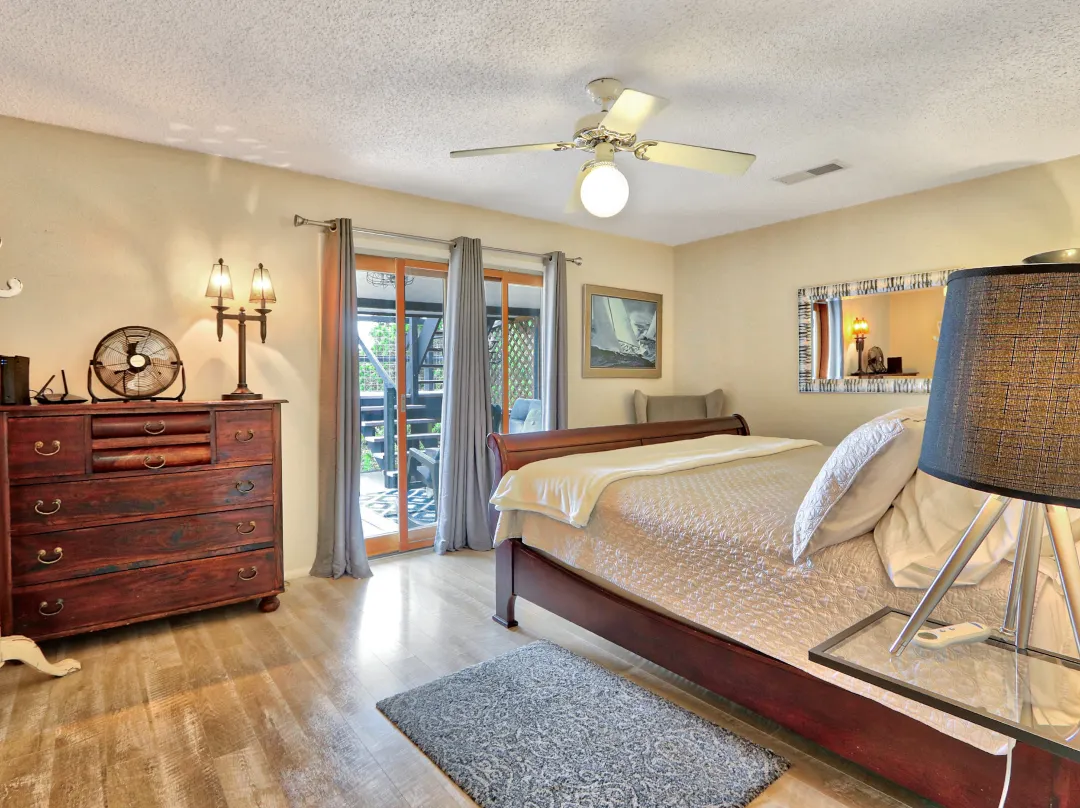 Outdoor Oasis With Hot Tub And Fire Pit - Stunning Hill Country Retreat - Driftwood, TX