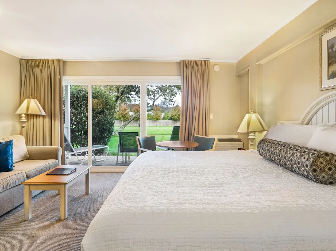 East Hampton House Resort - The Hamptons, NY