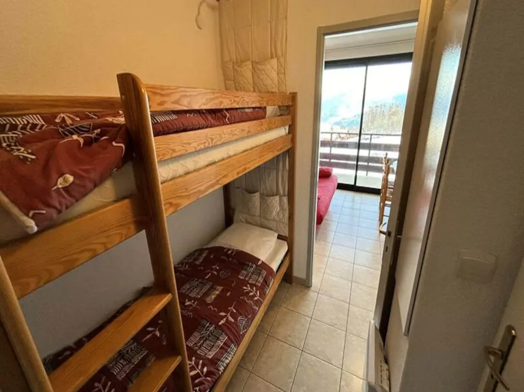 Apartment In Réallon Near Ski Resort - Lac de Serre-Ponçon