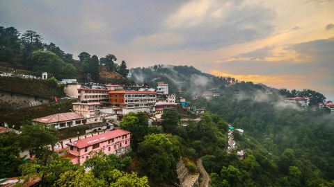 รีวิวEllBee Mussoorie Hills - โปรโมชั่นโรงแรม 4 ดาวในมัสซูรี | Trip.com