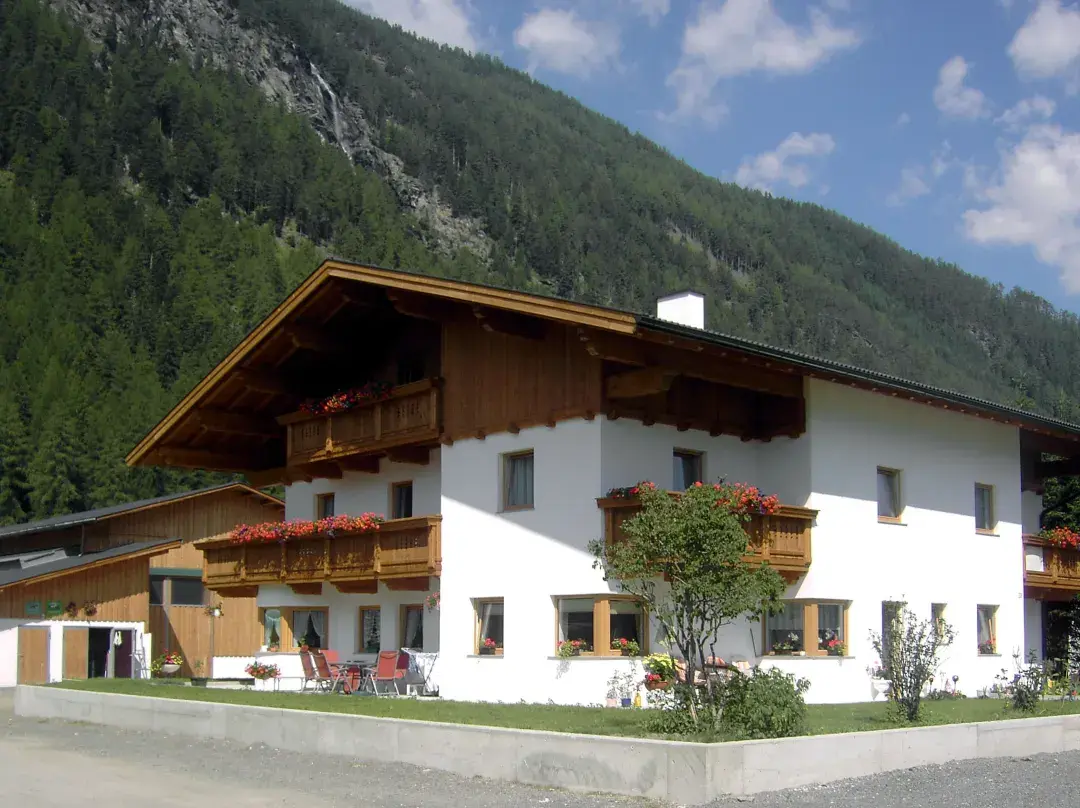 Holzknecht|holzknecht - Langenfeld, Austria