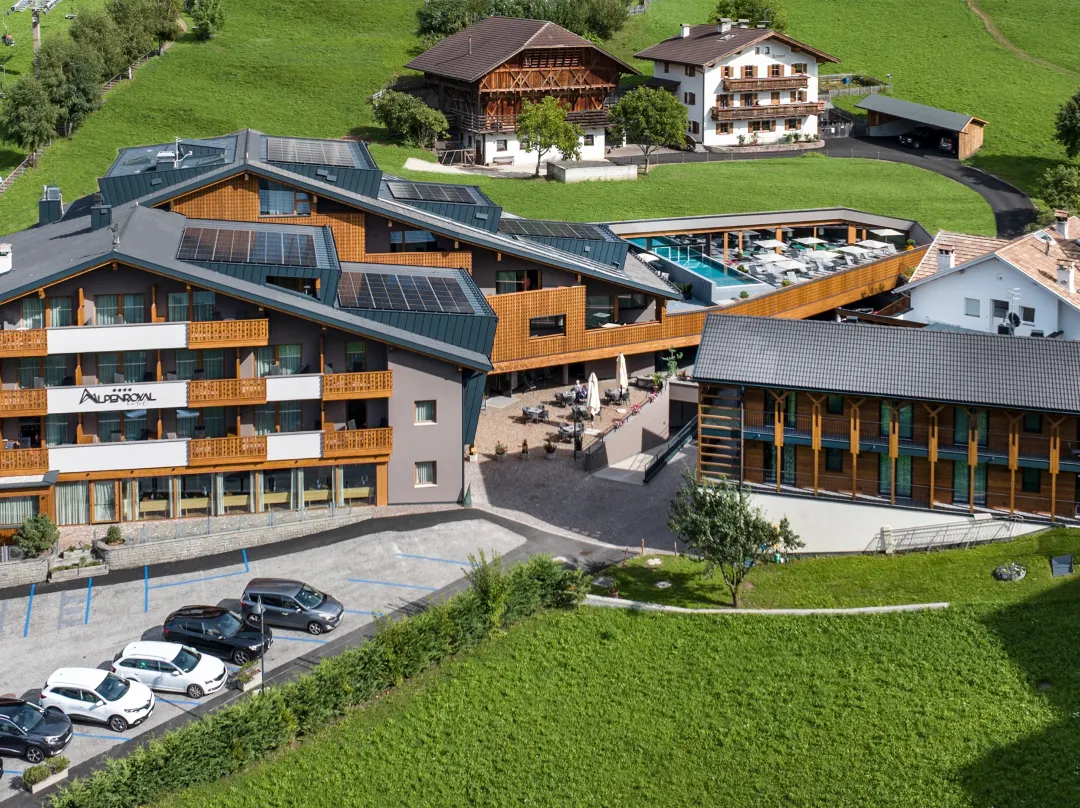Hotel Alpenroyal - Kastelruth