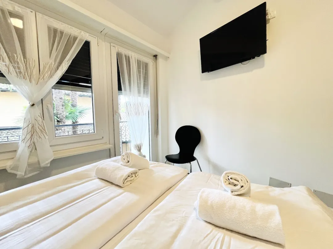 Guesthouse Magliaso Golf Station By Lr - Self Check In - Lugano
