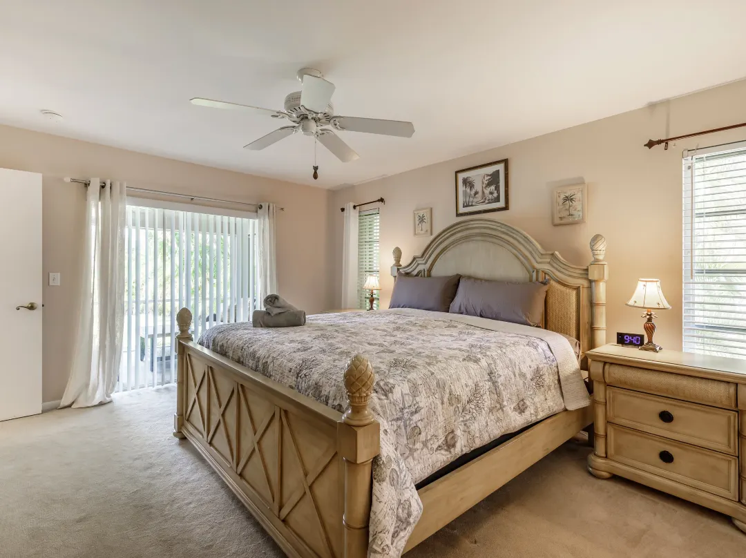 Heated Pool, Gulf Access And Pool Table - Spectacular Tropical Oasis - Cape Coral