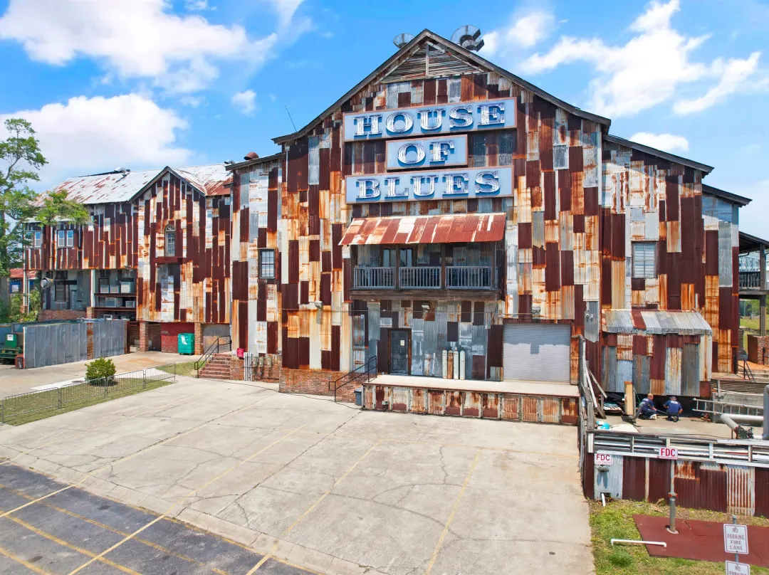 Oceanfront Views And Access To Pools - Stunning Beachfront Retreat - Myrtle Beach, SC