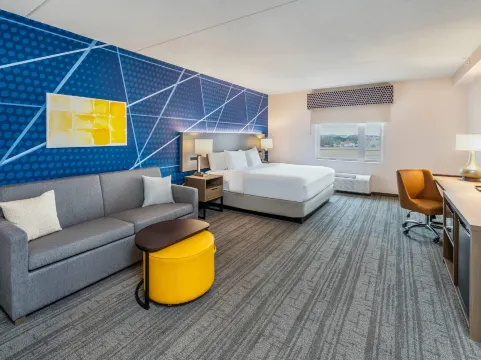 Comfort Inn  & Suites - Bradford