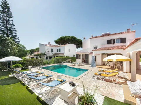 A Fantastic Place For Families, Hilton Hotel Are And Close To Amenities - Quarteira