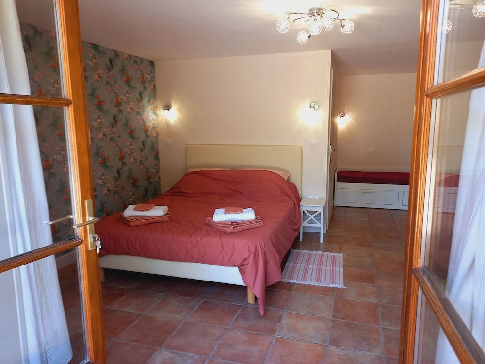 Chambre D'hôtes Au Pays De Jacquou - Dordogne