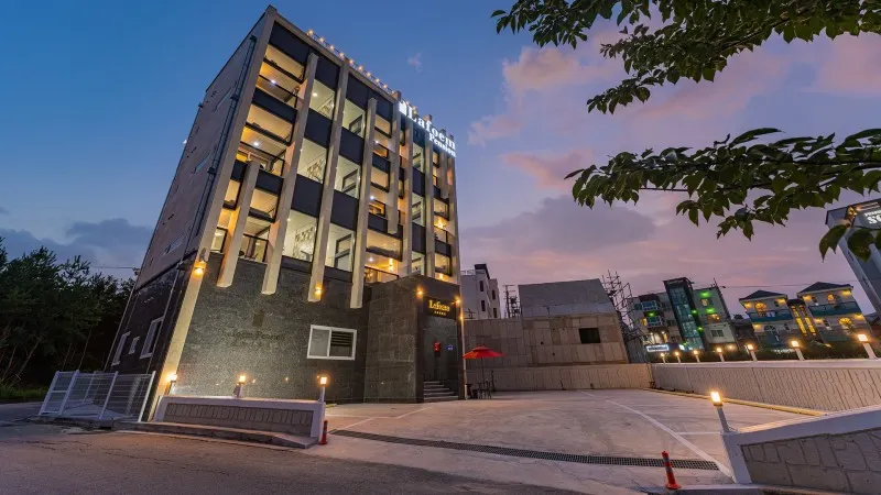 Gangneung La Poem Pension - 江陵市