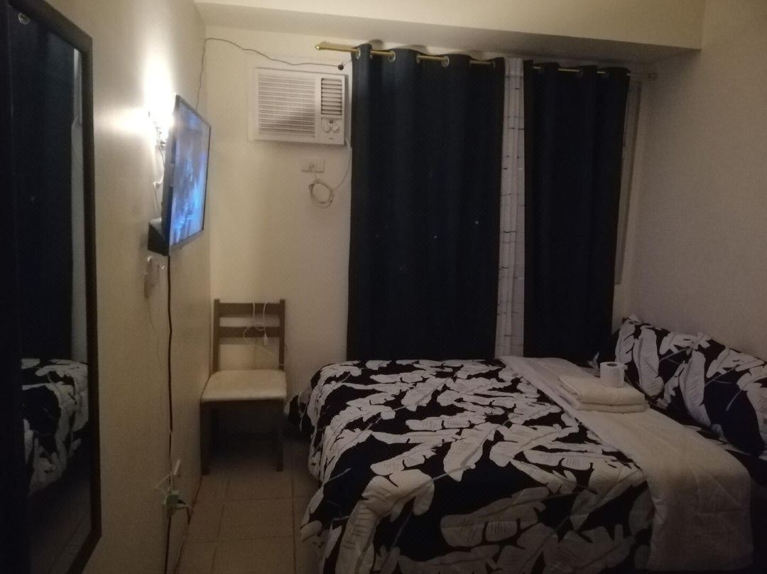 No. 24 Mack's Awesome Place + Netflix+unliwifi - Ortigas Center