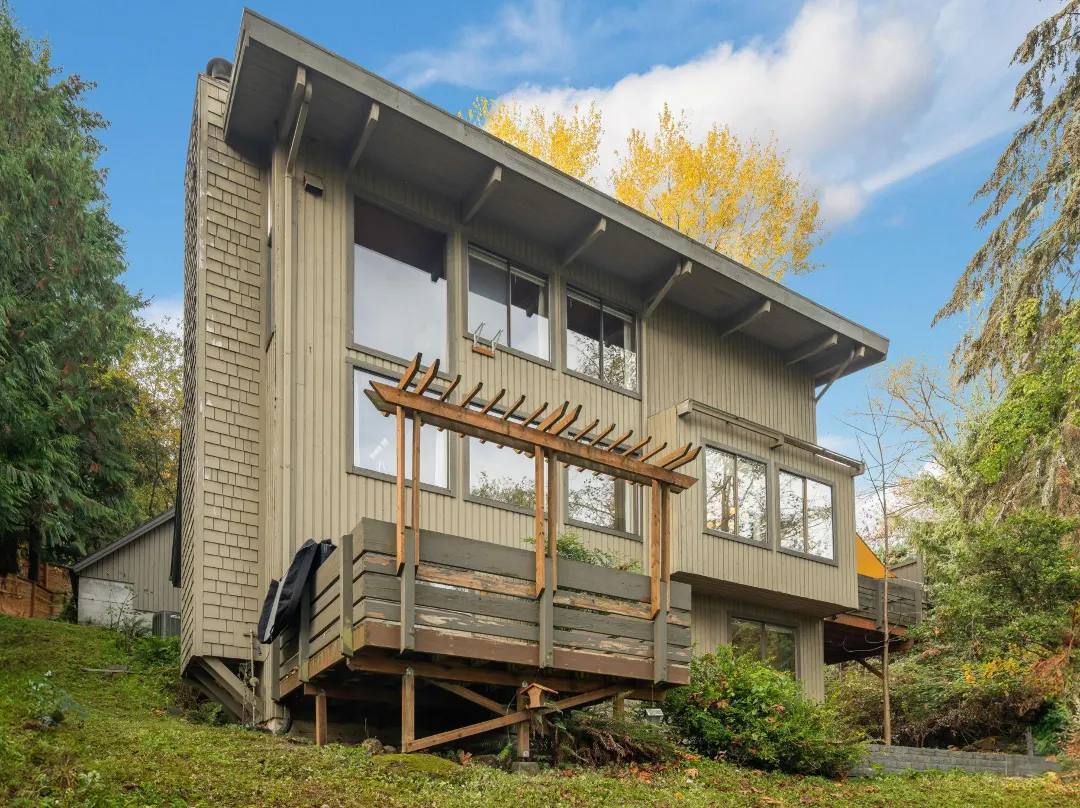 Cozy Hot Tub And Scenic Trails - Charming Contemporary Haven - Lynnwood, WA