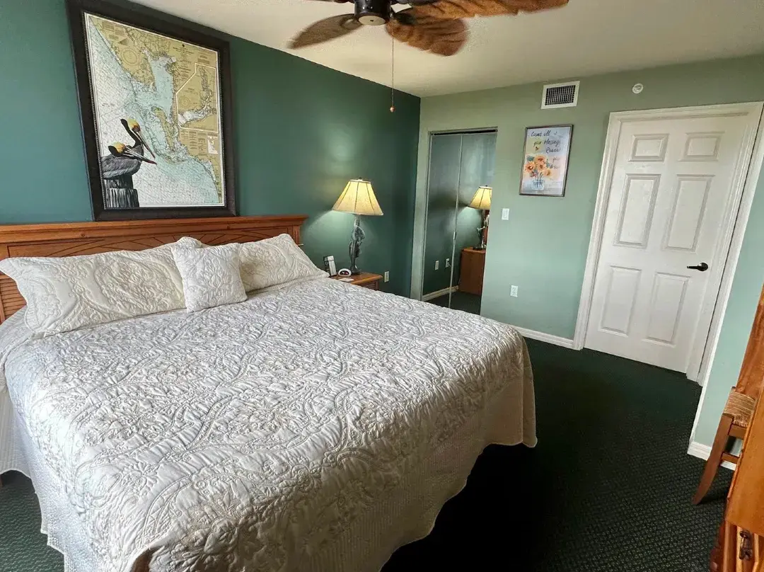 Breathtaking Bay Views And Resort Style Pool - Exquisite Coastal Retreat - Bonita Springs, FL