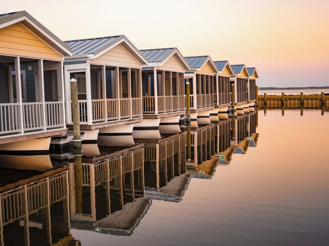 Blufin Bungalows & Marina - Chincoteague, VA