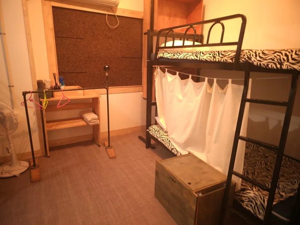 Pohang Poderosa Guest House - Gyeongsangbuk-do