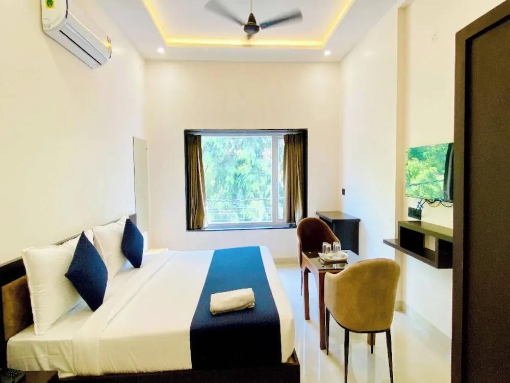 Hotel Urs Palace - Vijay Nagar