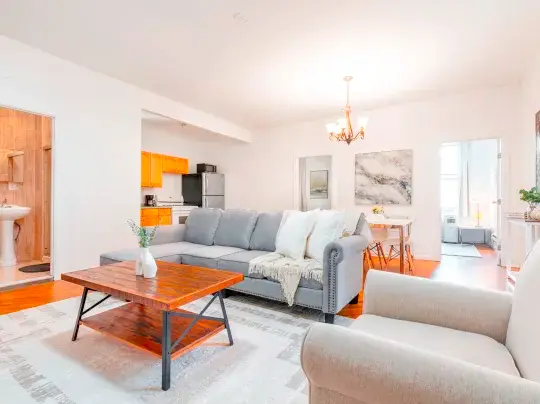 Modern Comfort With Stylish Appeal - Charming Spacious Haven - The Bronx, NY