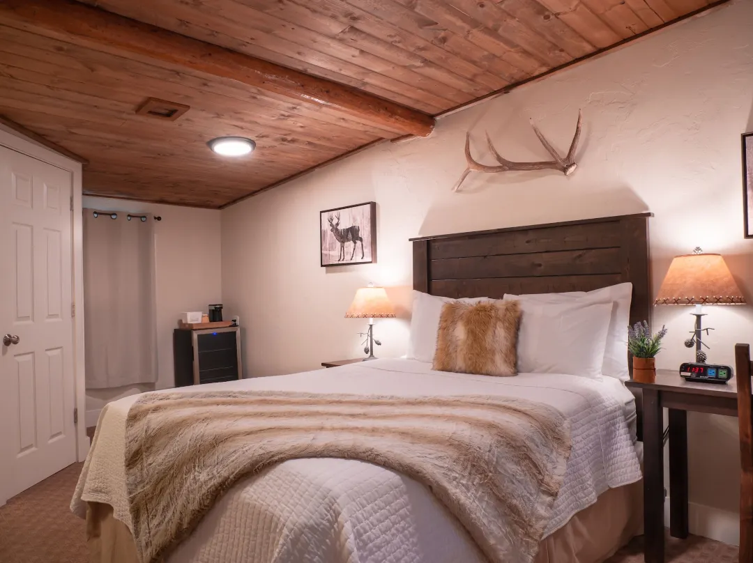 Elkhorn Cabins And Inn - West Yellowstone, MT