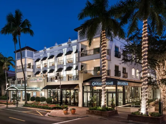 Private Dock, Pool And Spa Retreat - Stunning Waterfront Oasis - Bonita Springs, FL