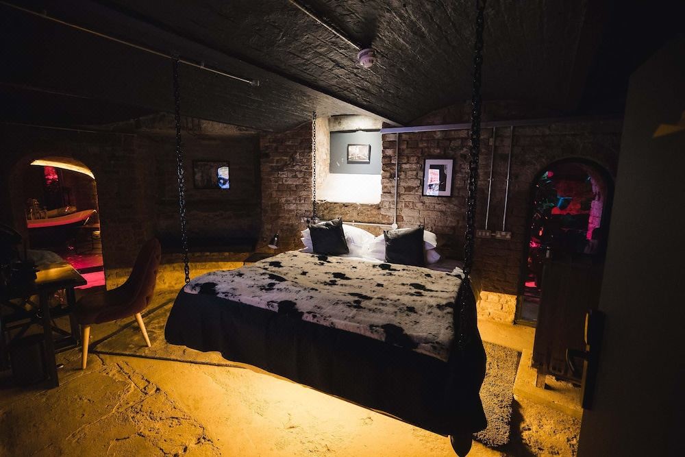 Impossible Motel - York