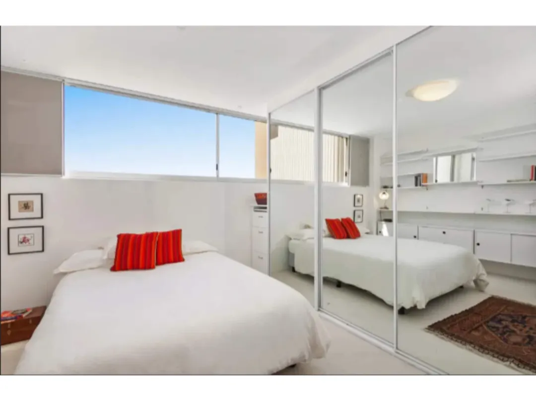 Beachside Paradise - Ocean Views, Central Position - Manly