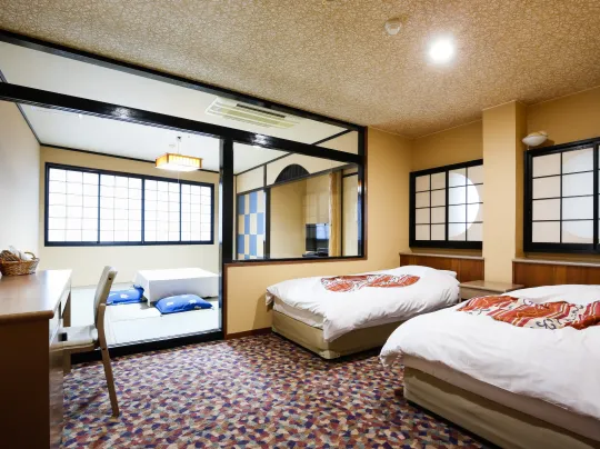 Petit Hotel Yubara Resort - Japan