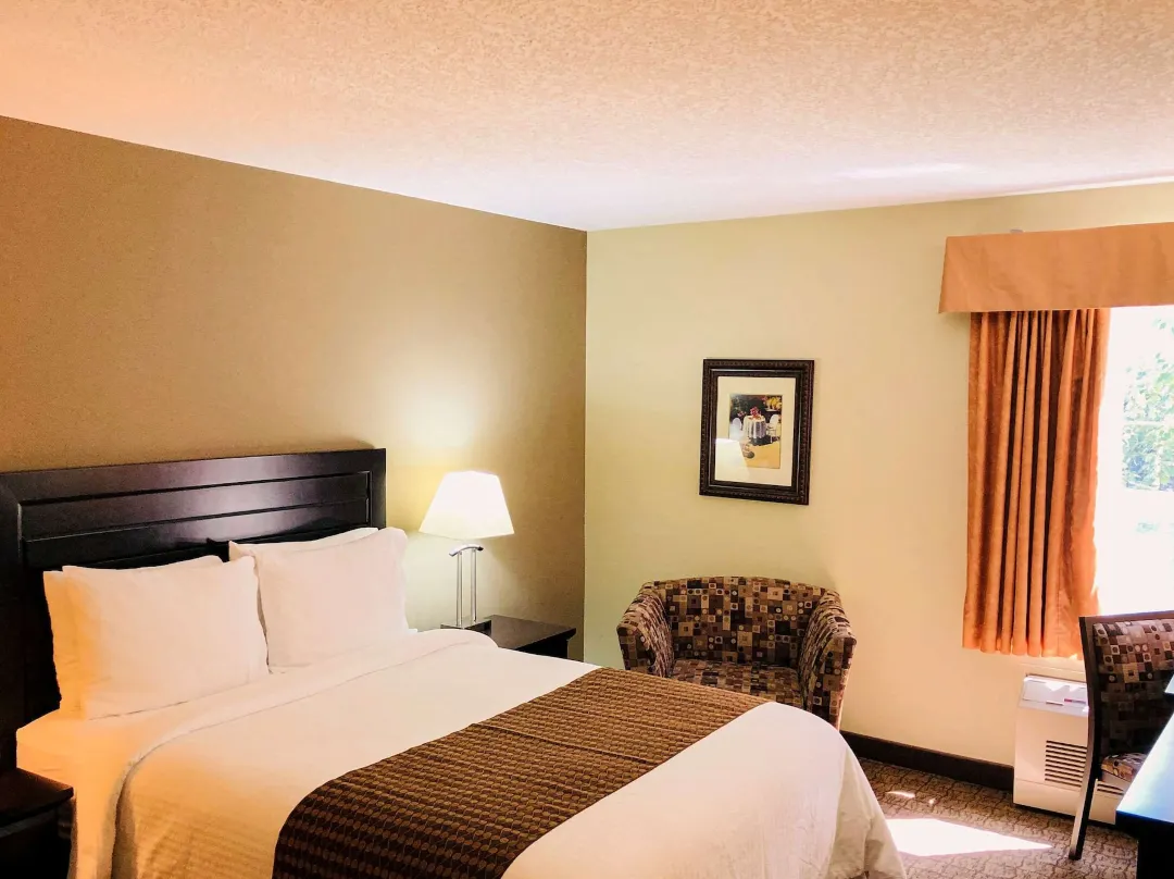 Econo Lodge - Okotoks