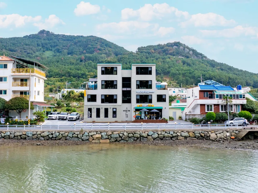 Tongyeong Badauigibunpulbilla - Tongyeong-si