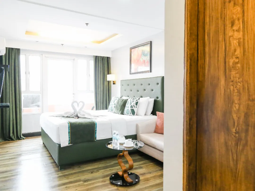 Pacific Bay Grand Suites - Manila