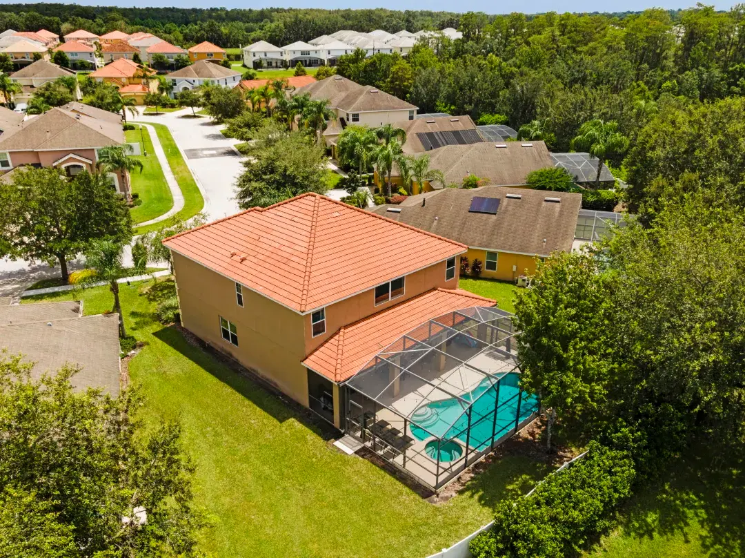 Private Screened-in Pool And Gated Community Amenities - Elegant Retreat - Kissimmee, FL