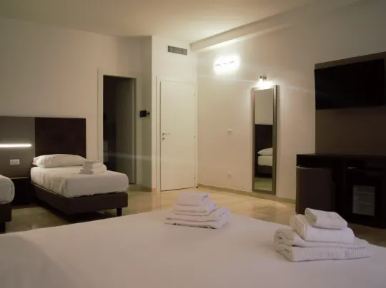 Domus Dea Roma By Trinità - Vatican City