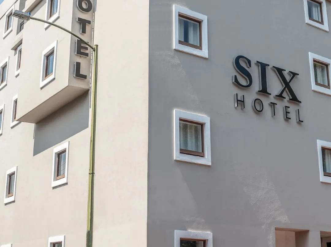 Six Hotel Guadalajara Expiatorio - Guadalajara