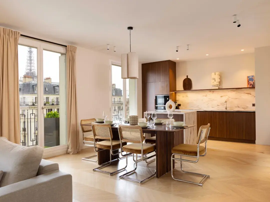 Spacious Apartment - 3br/8p - Eiffel Tower - Paris