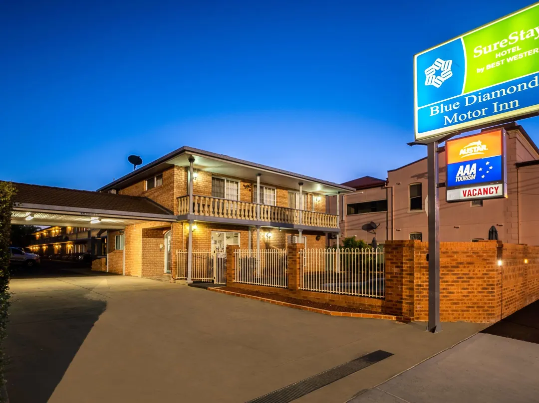 Blue Diamond Motor Inn - ダッボー