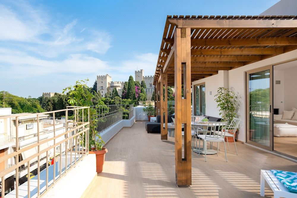 The 12th City Hotel - Islas de Rodas