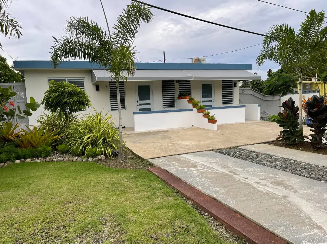 Retiro En La Playa De Luquillo - 2 Unidades Privadas, Una Al Lado De La Otra - Ceiba