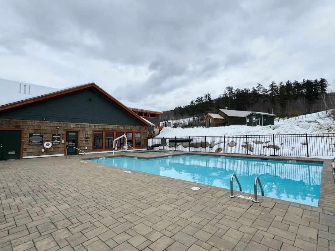 Cozy Fireplace And Access To Pool And Hot Tub - Stunning Mountain Retreat - Conway, NH
