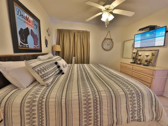 Stunning Lagoon Views And Resort Style Amenities - Luxurious Coastal Haven - Gulf Shores, AL