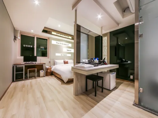 Hapcheon Hc Hotel - 합천군