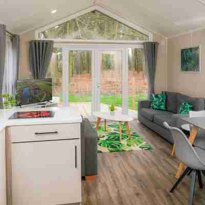 Latest Woodlakes Park Map,Address, Nearest Station & Airport 2025 ...