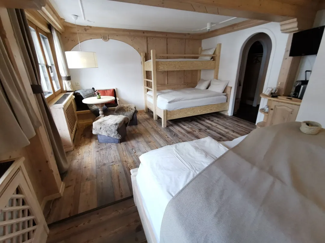 Spannort Family Home With Common Kitchen And Self Check-in - Engelberg