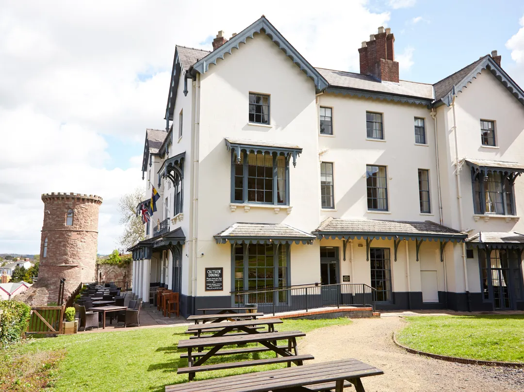 Royal Hotel By Greene King Inns - Worcestershire