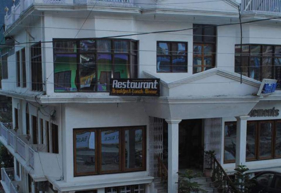 Hotel Maneri Lake, Uttarkashi - 2025 Latest Prices & Deals | Trip.com