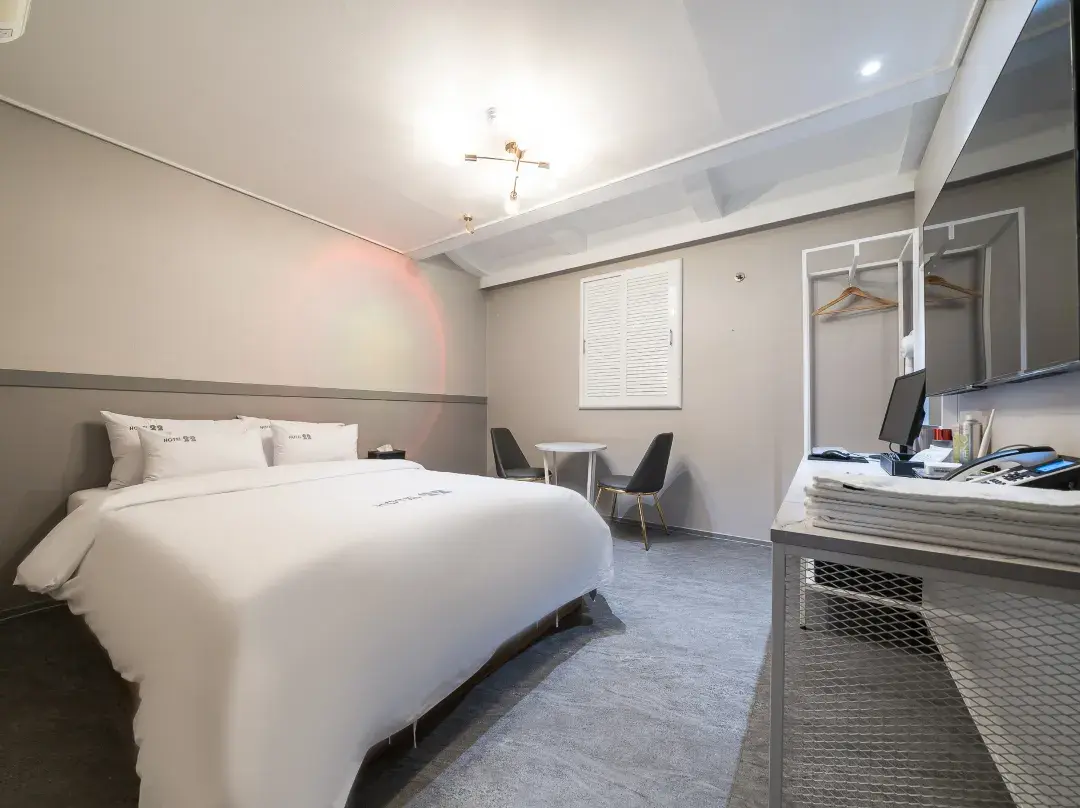 Chuncheon Hotel 22 - 춘천시