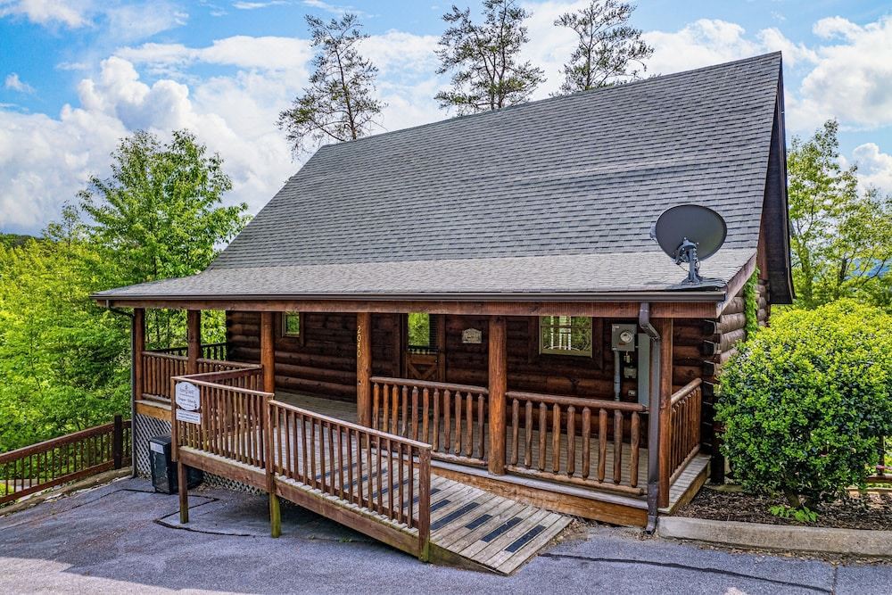 Sugar Shack - One Bedroom Cabin - Townsend, TN