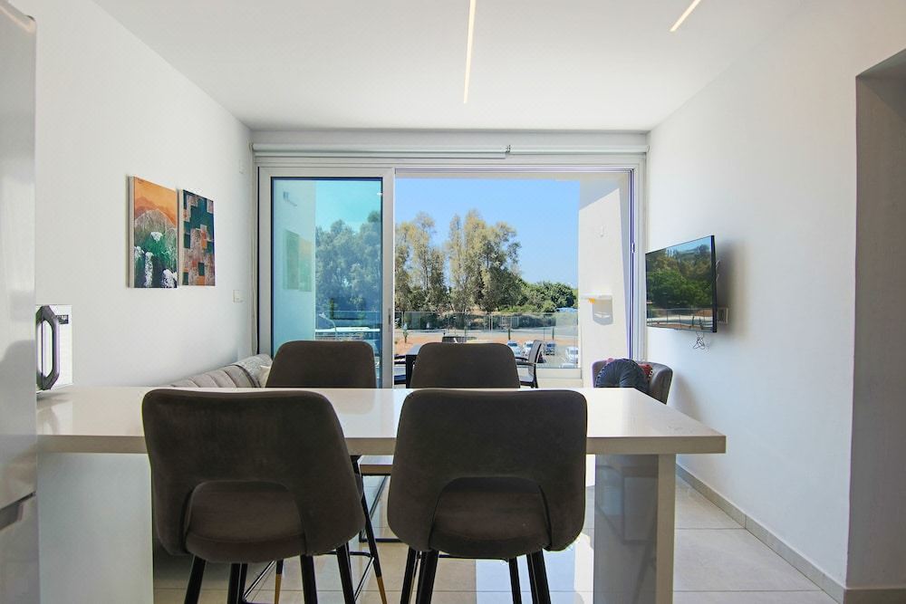 Phaedrus Living: Seaside Executive Flat Harbour 203 - Paphos