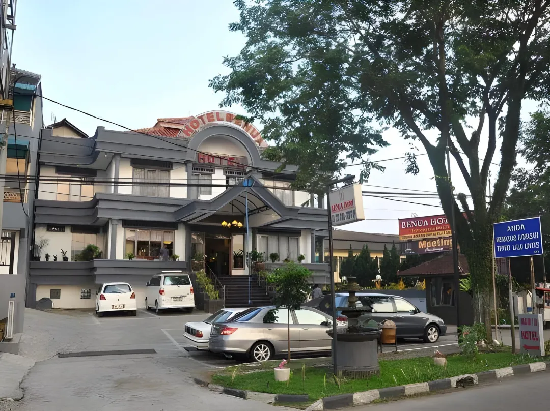 Hotel Benua - Bandung